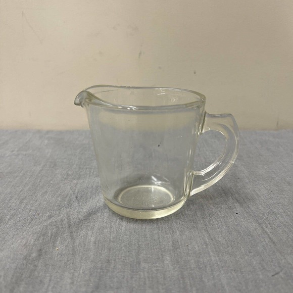 Pyrex | Kitchen | Vintage Pyrex 58 Clear Glass D Handle Cup Measuring ...
